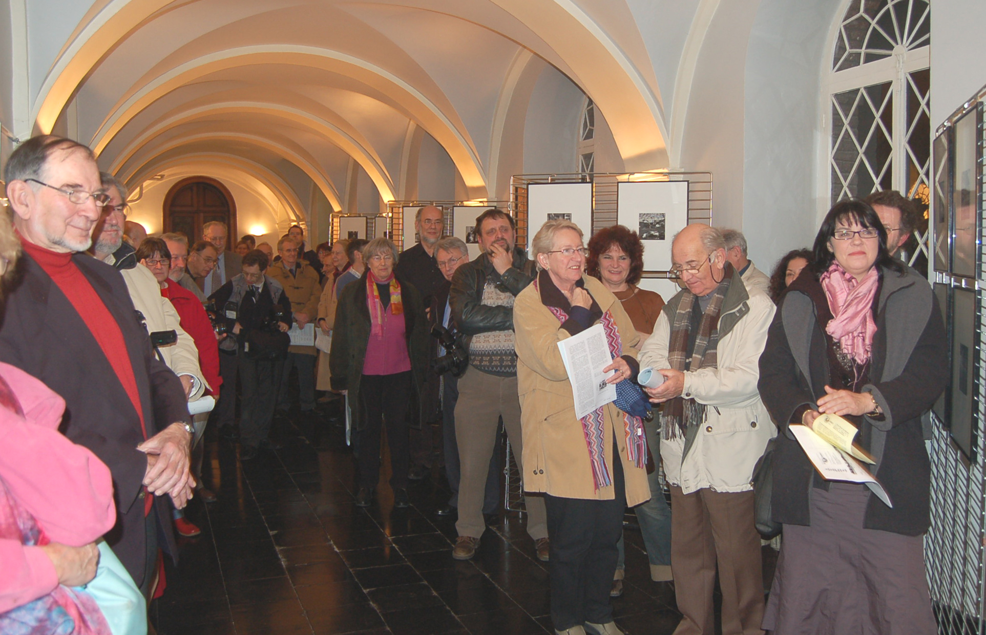 Maison de la Mémoire de Mons Vernissage de l'exposition du Photo-club ...